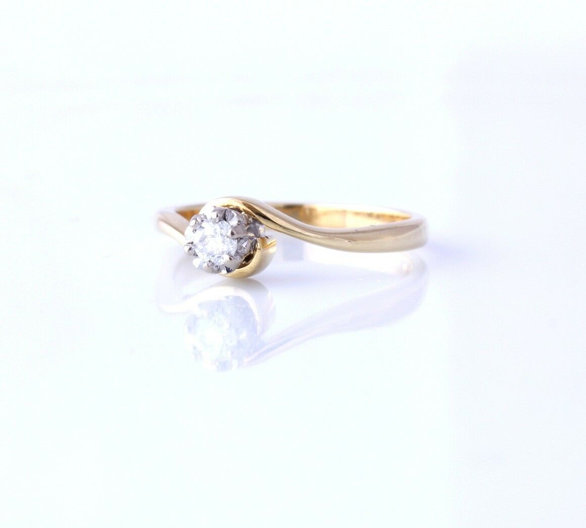 18ct Gold & Natural Diamond Solitaire Twist Ring. 0.15ct. Engagement ...