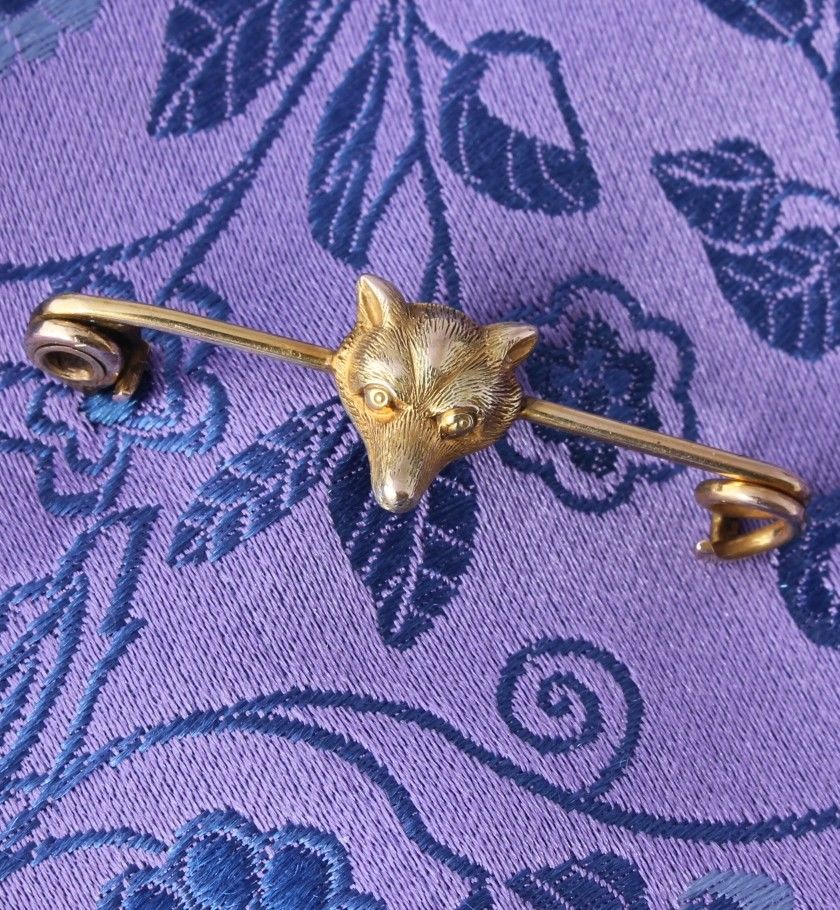 15ct Gold Fox Head Mask Brooch. Hunting Tie Clip. Gift Boxed.