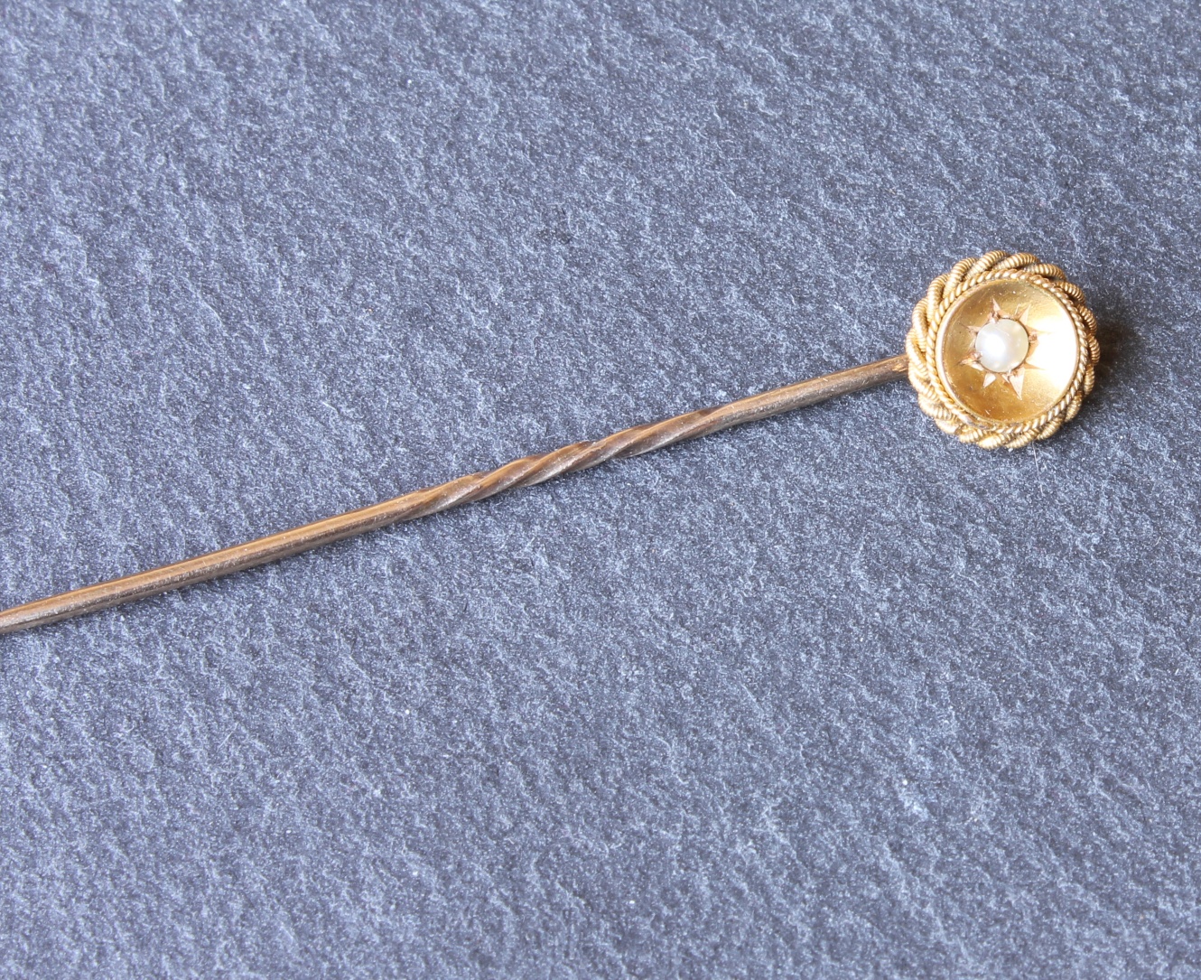 Victorian Antique 15ct Yellow Gold Tie Cravat Stick Stock Pin with Seed ...