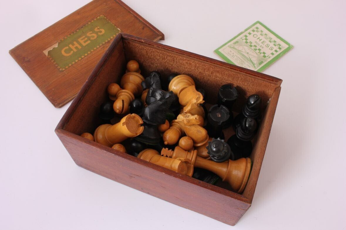Antique Wood Boxed Chess Set & W B Tattersall Chess Rule Book.