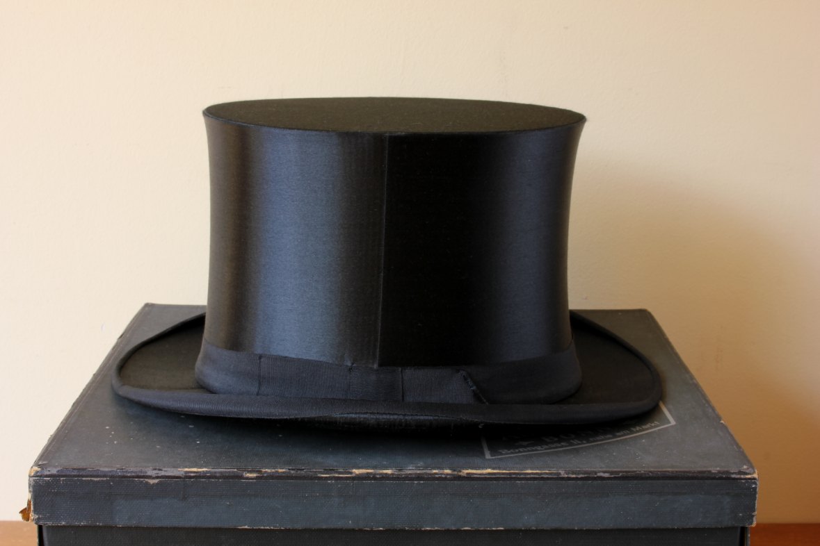 German Black Silk Opera Top Hat. Boxed Collapsible Pop Up. Bonn. Size 7.