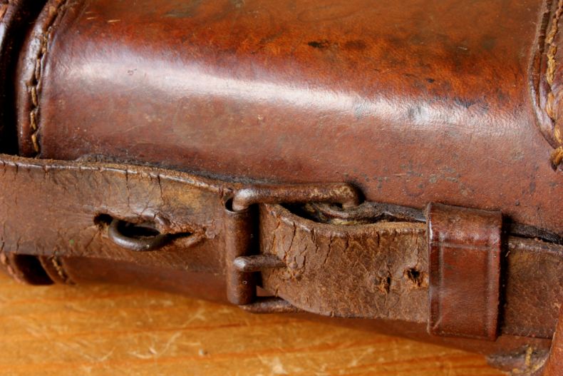 Antique Brown Leather Leg of Mutton Shotgun Case / Shooting Gun Bag.