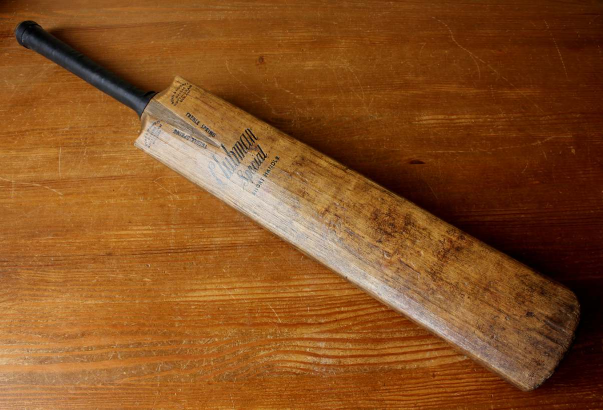 Clubman Special Cricket Bat. Decorative Gunn & Moore Display Bat c1930.