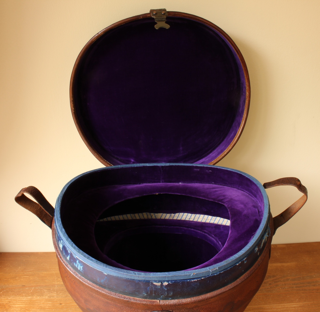 Leather Double Top Hat Case. Velvet Lined Box. Paris, Madrid. Home Decor.