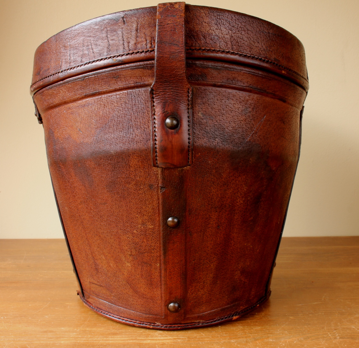 Leather Double Top Hat Case. Velvet Lined Box. Paris, Madrid. Home Decor.