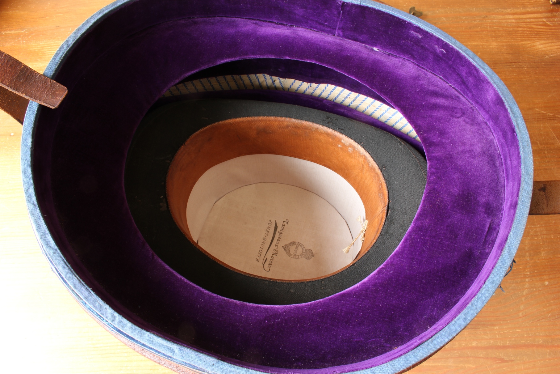 Leather Double Top Hat Case. Velvet Lined Box. Paris, Madrid. Home Decor.