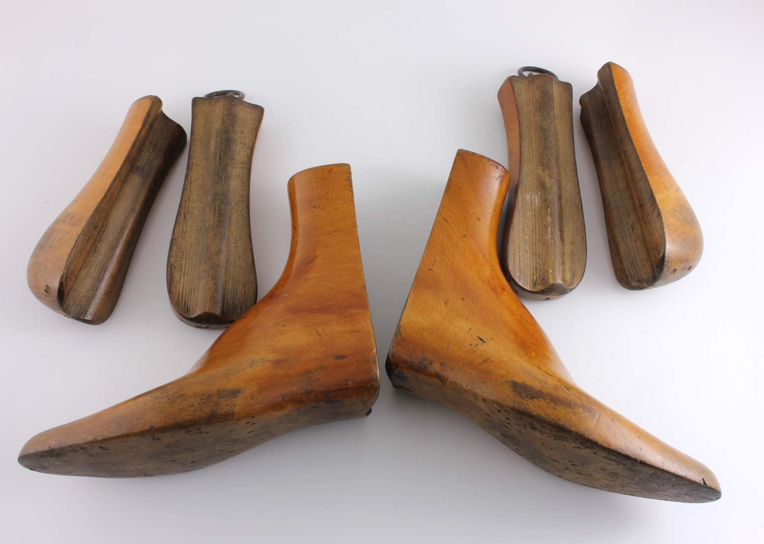 Edwardian Pair of Wood Boot Lasts. 3 Part Wooden Treen Shoe Trees. 1907.v