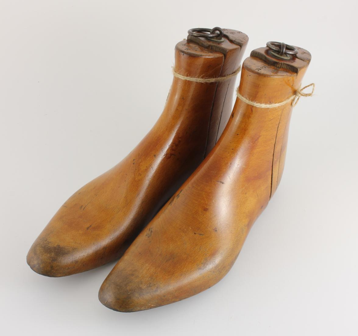 Edwardian Pair of Wood Boot Lasts. 3 Part Wooden Treen Shoe Trees. 1907.v