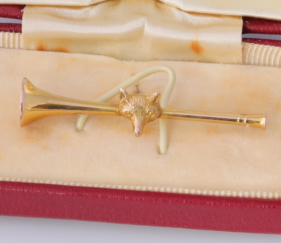 Vintage 9ct Gold Fox Head Mask & Hunting Horn Brooch / Tie Pin Clip.