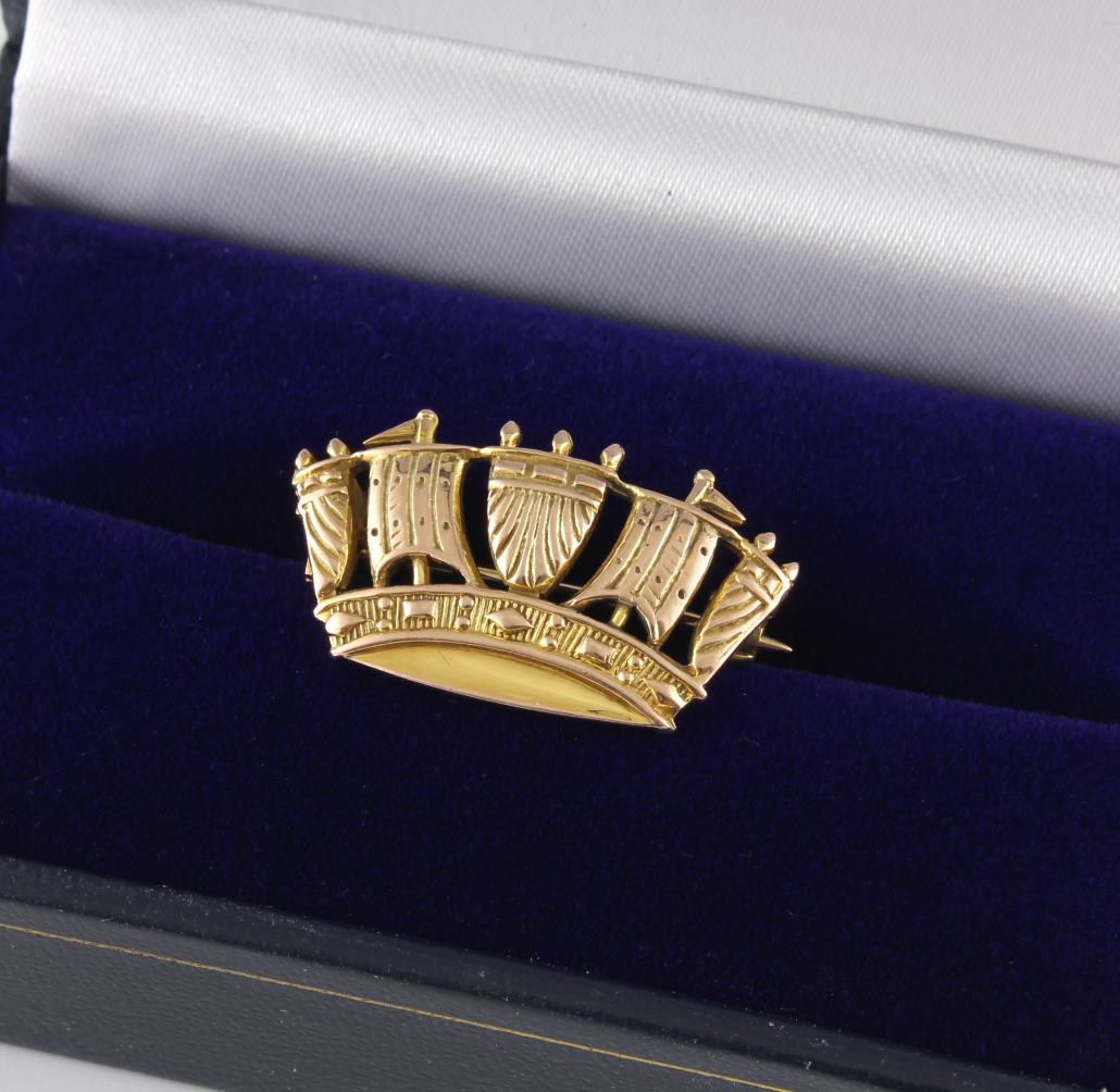 9ct Gold Royal Naval Crown Brooch / Navy Tie Pin Badge. J W Benson. Boxed.