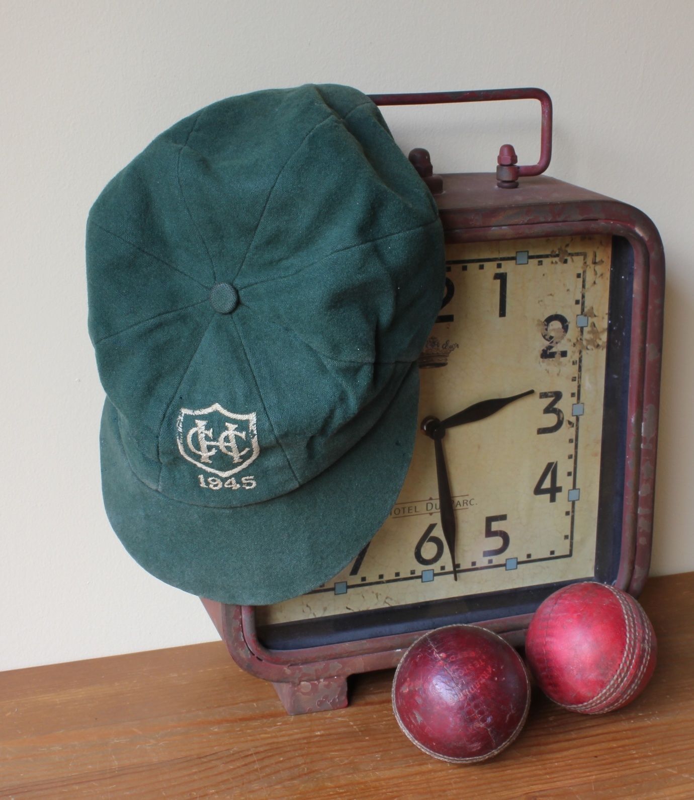 Vintage Cricket Club Cap HCC 1945. Green. Embroidered Badge. Size 6 7/8.