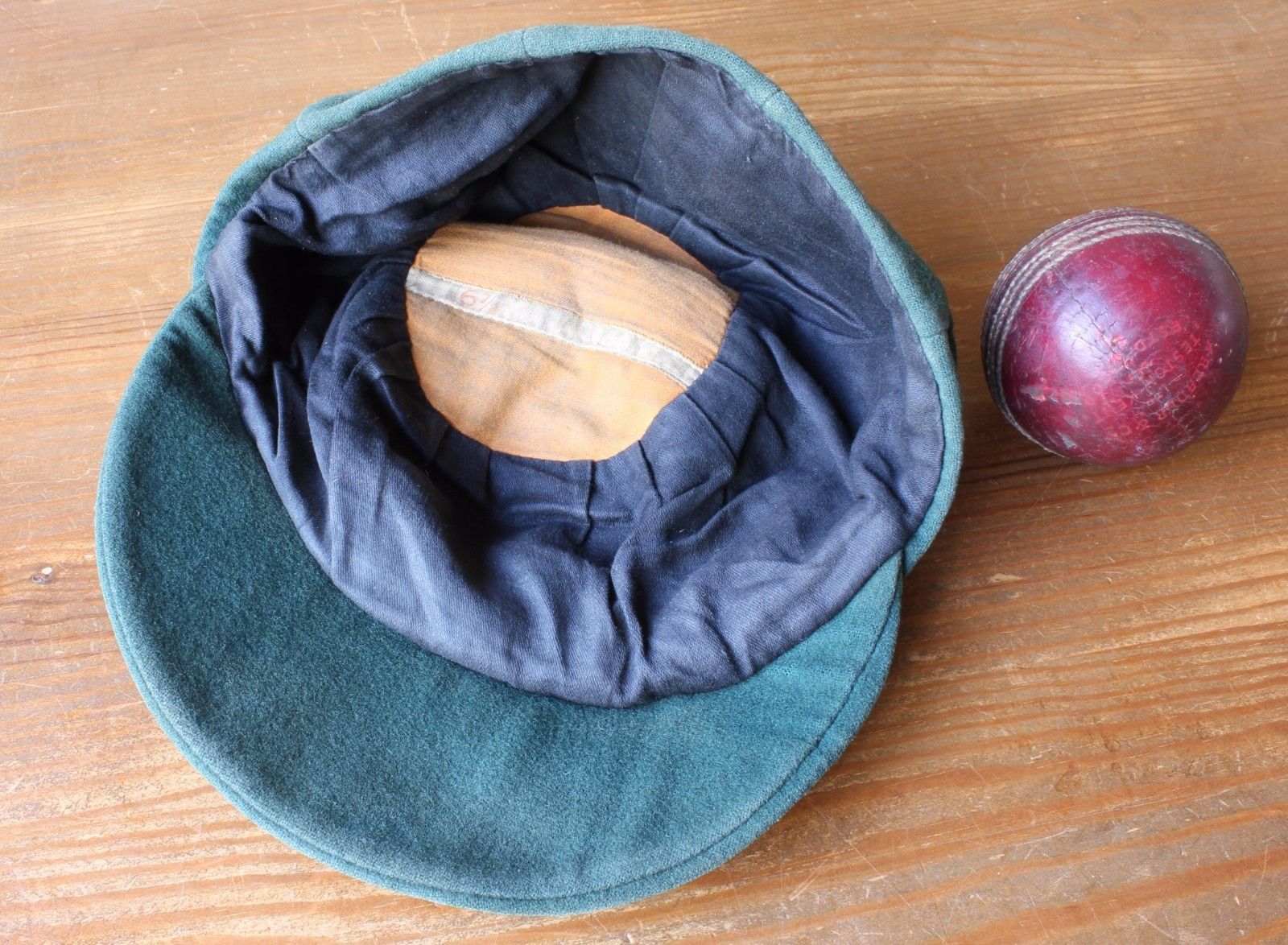 Vintage Cricket Club Cap HCC 1945. Green. Embroidered Badge. Size 6 7/8.