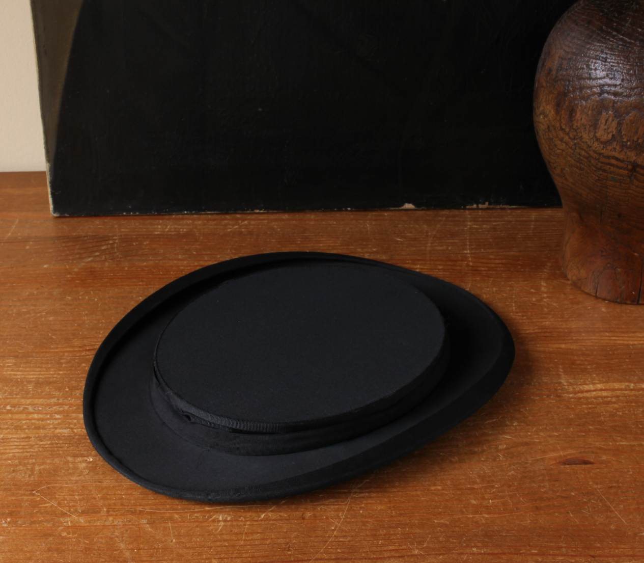 Harrods London Black Opera Top Hat. Ascot Collapsible Pop Up. UK 7 1/8.