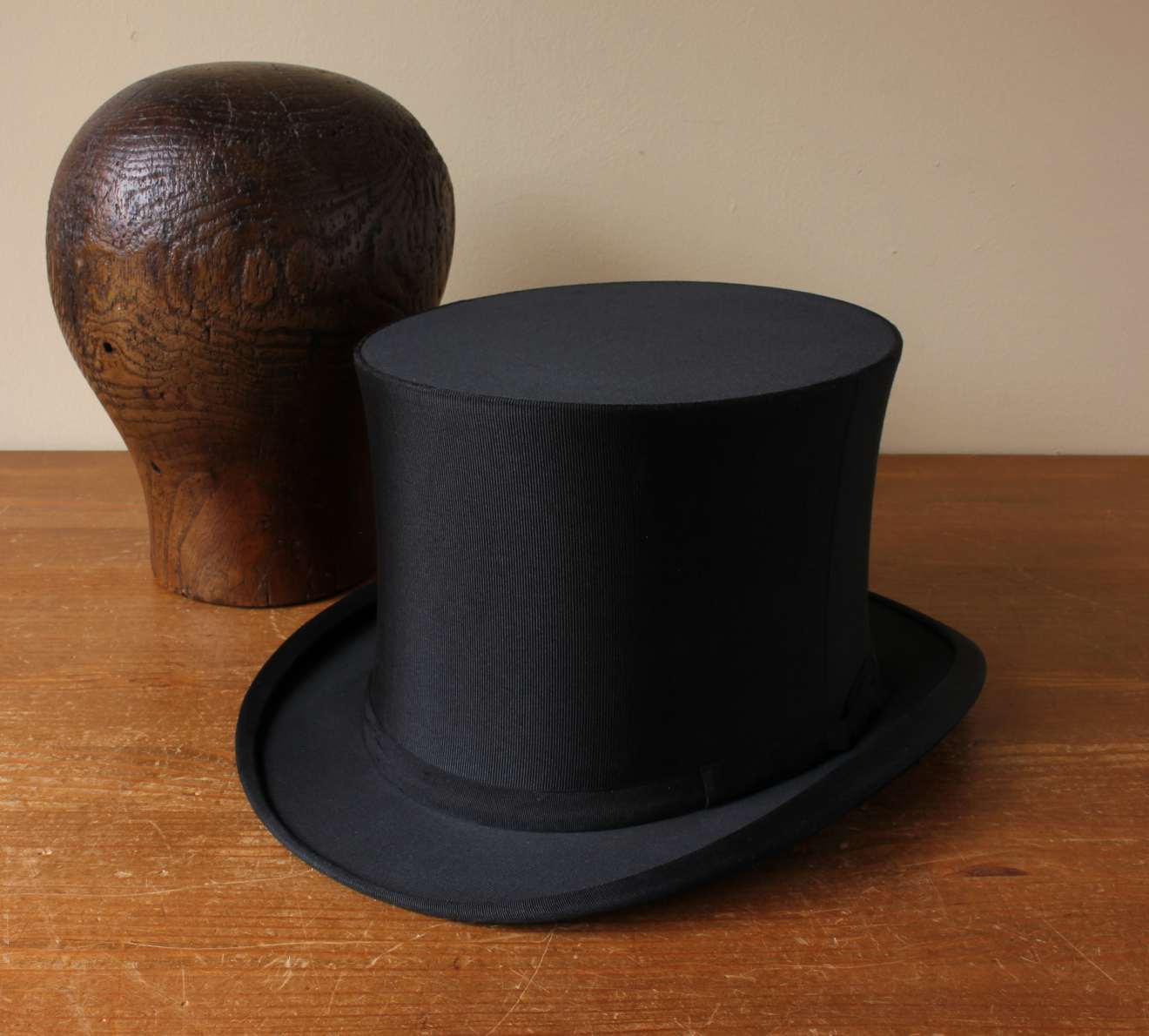 Harrods London Black Opera Top Hat. Ascot Collapsible Pop Up. UK 7 1/8.