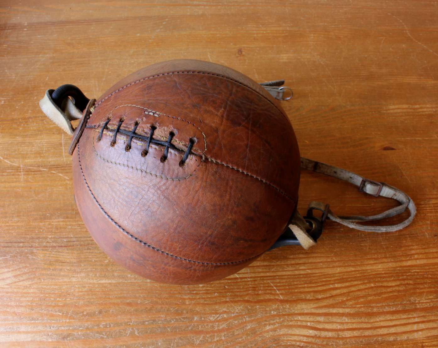 Wisden Junior 5 Leather Floor To Ceiling Boxing Speedball Punch Bag.