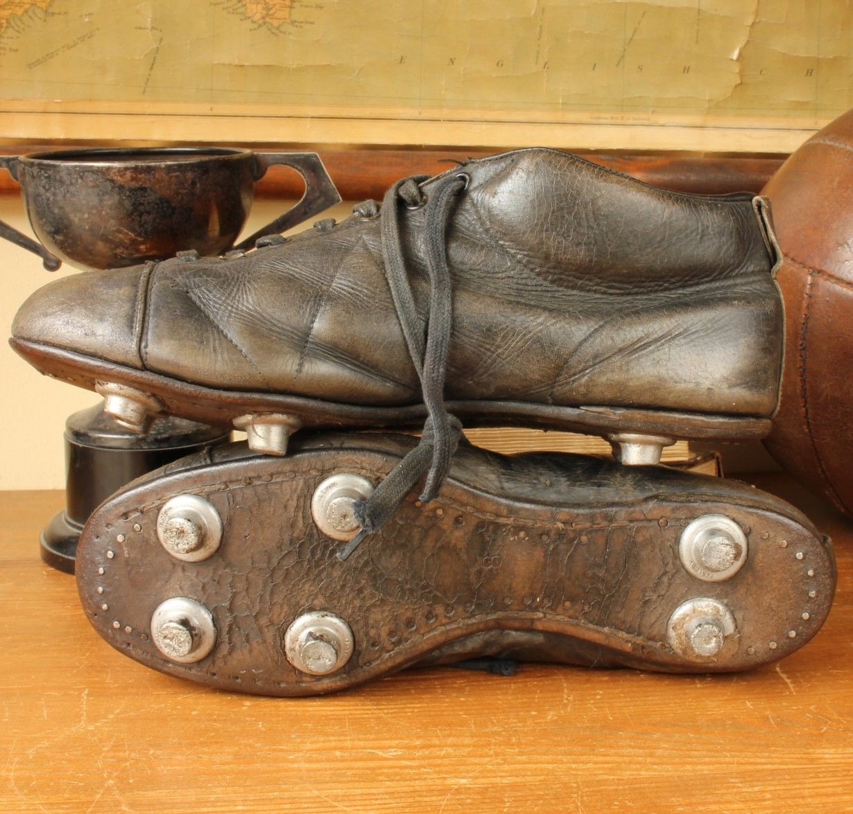 Kingswell Hornet Leather Football Boots. Old Black Soccer Cleats c1950.