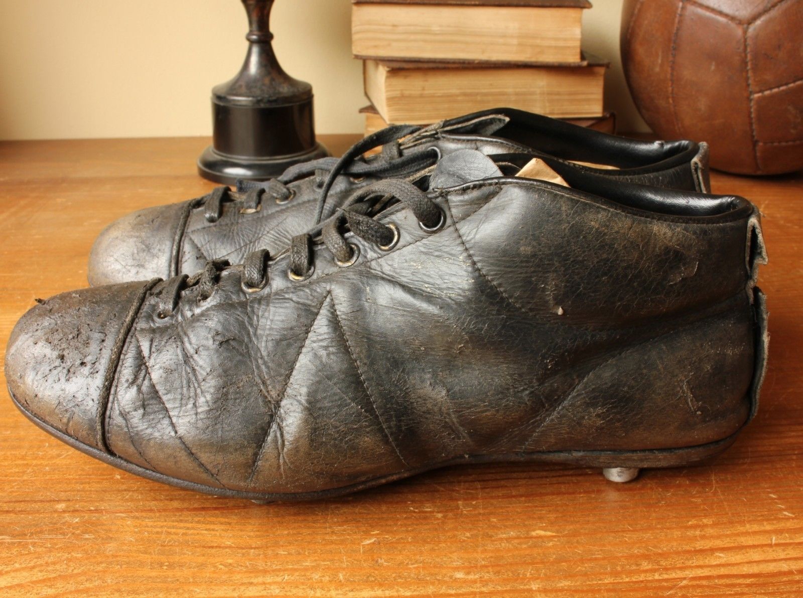 Kingswell Hornet Leather Football Boots. Old Black Soccer Cleats c1950.