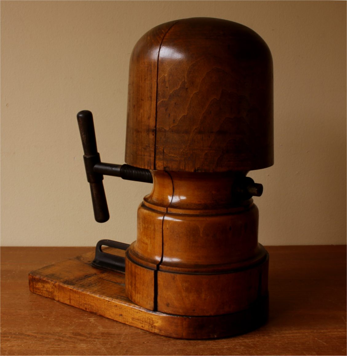 Milliner's Hat Sizer & Stretcher. Wooden Mechanical Display Stand. c1900.