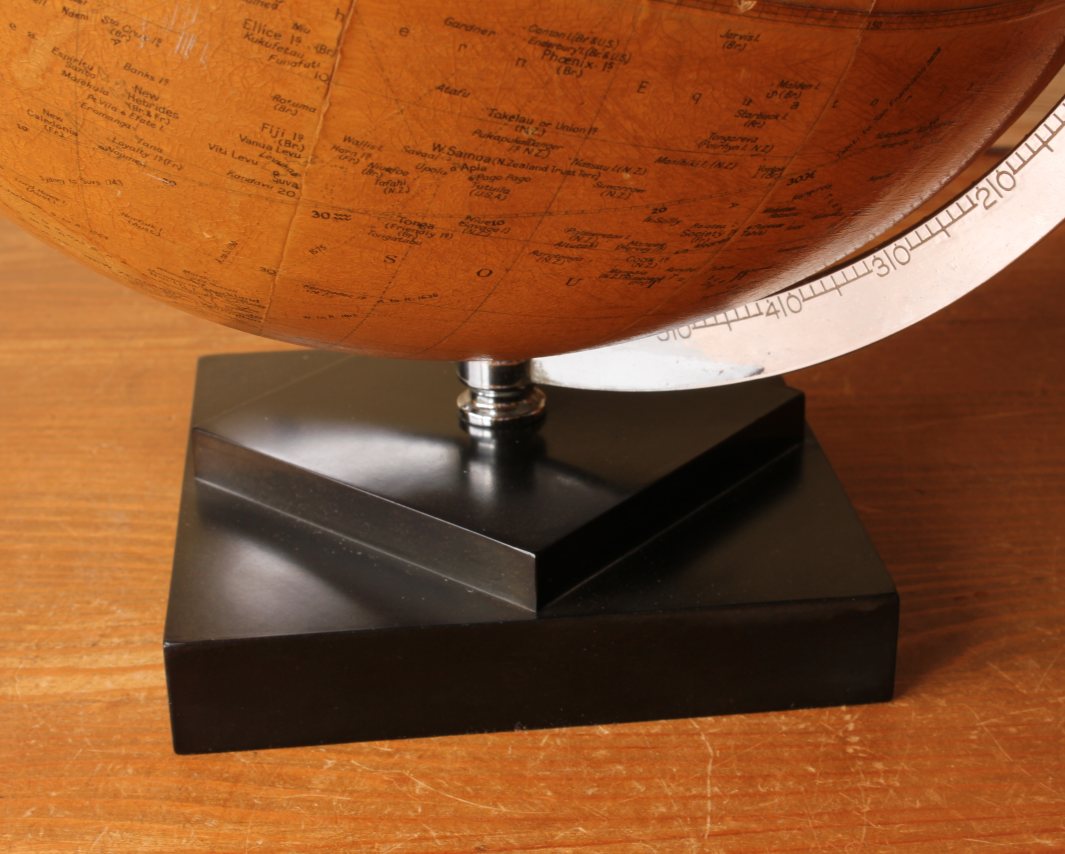 Vintage Philips 10 Inch Challenge Globe. Art Deco c1930 Desk Globe.