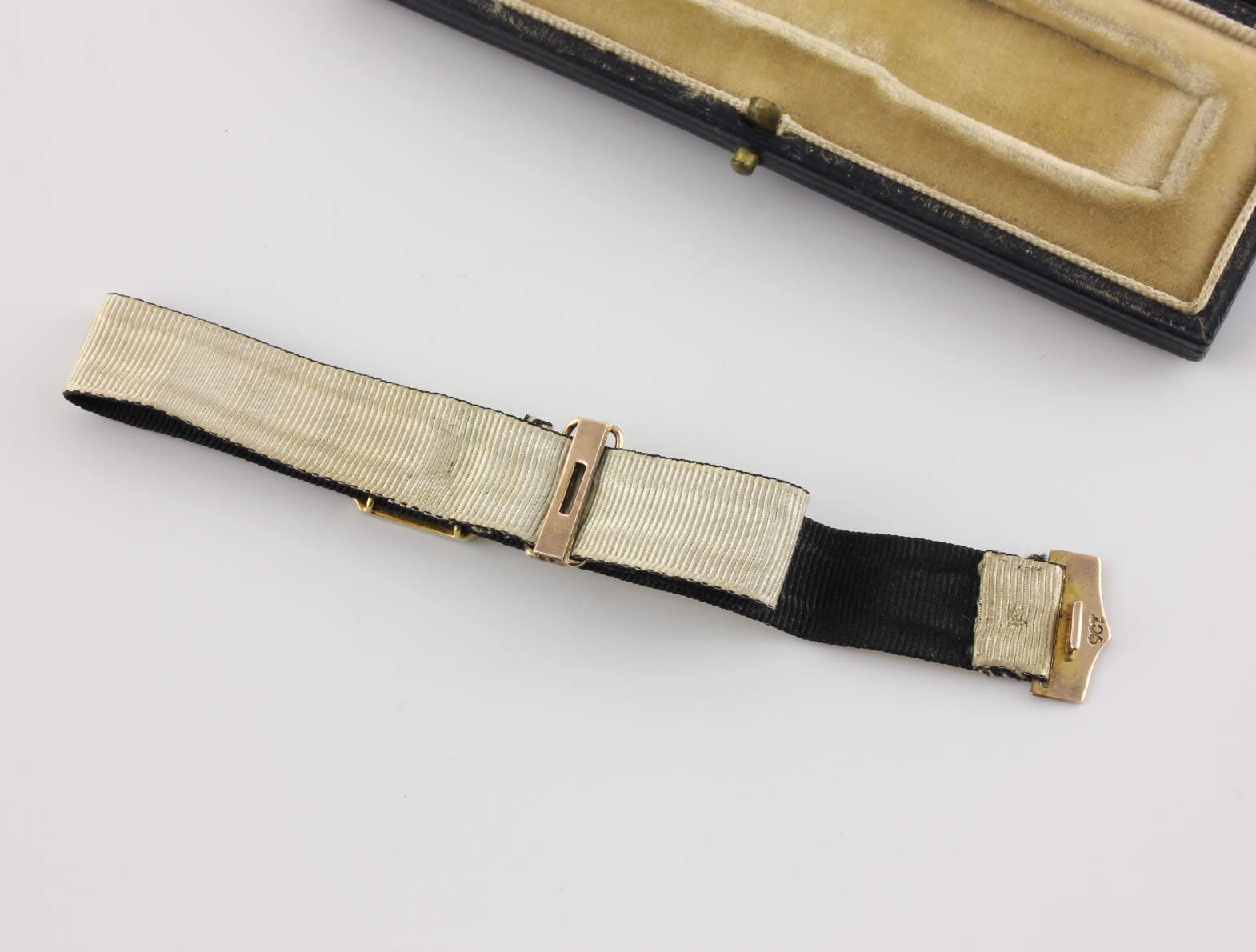 9ct Gold, Enamel & Silk RAF Sweetheart Bracelet. Gieves Case. c1940.