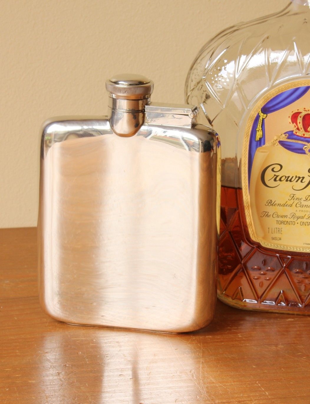 Solid Silver Hip Spirit Flask & Leather Pouch. James Dixon 1945.