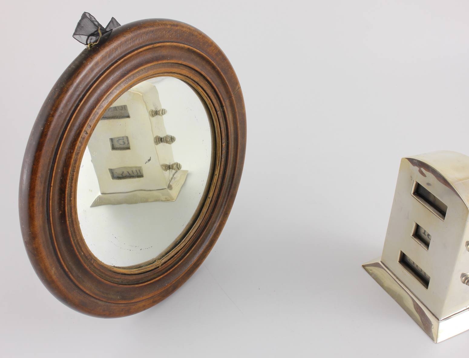 Small Round Hanging Wood Mirror. 21 cm Rustic Shaving Mirror.