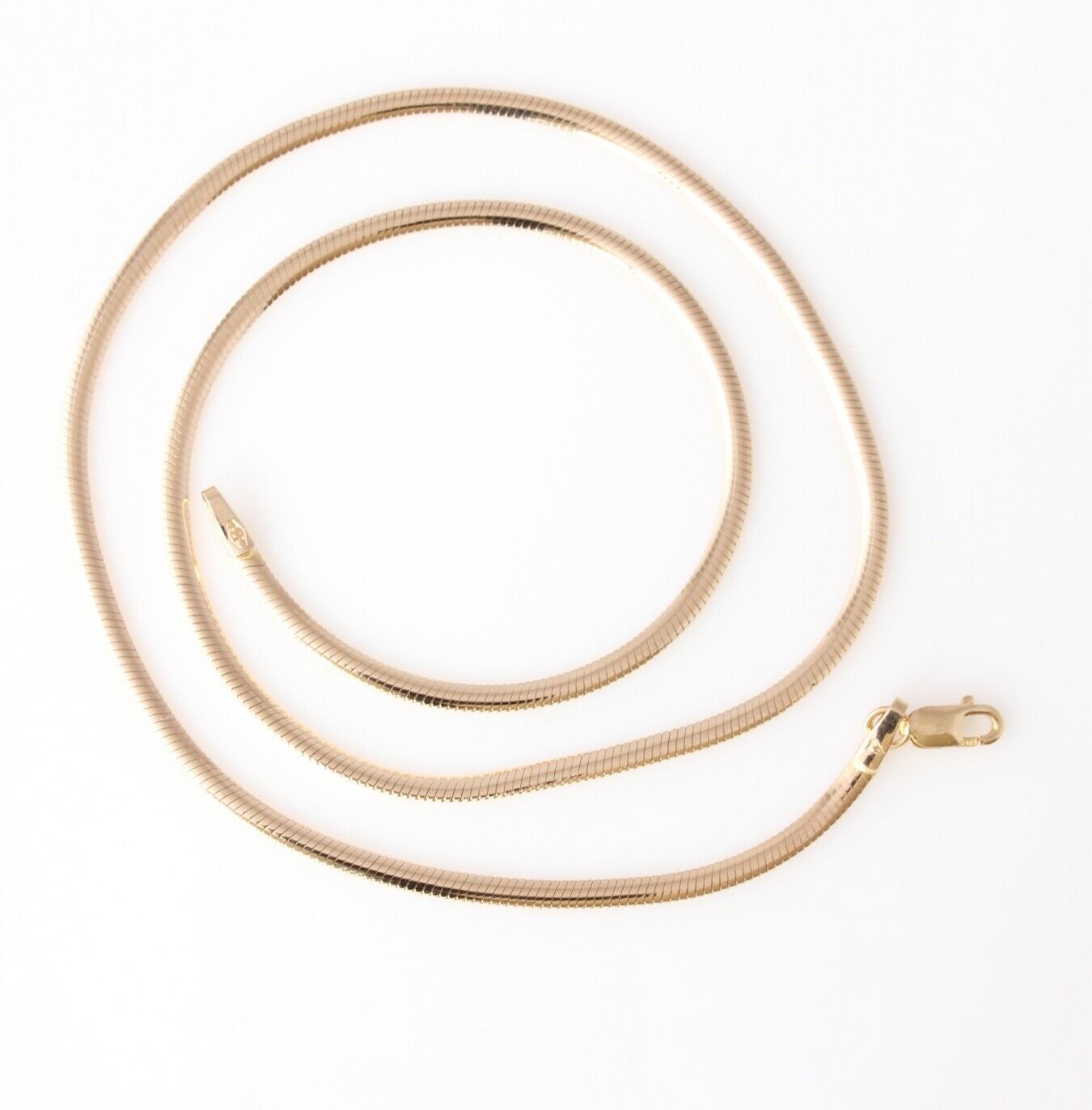 9ct Yellow Gold Snake Link Chain Necklace. 41 cms. 16 inches.