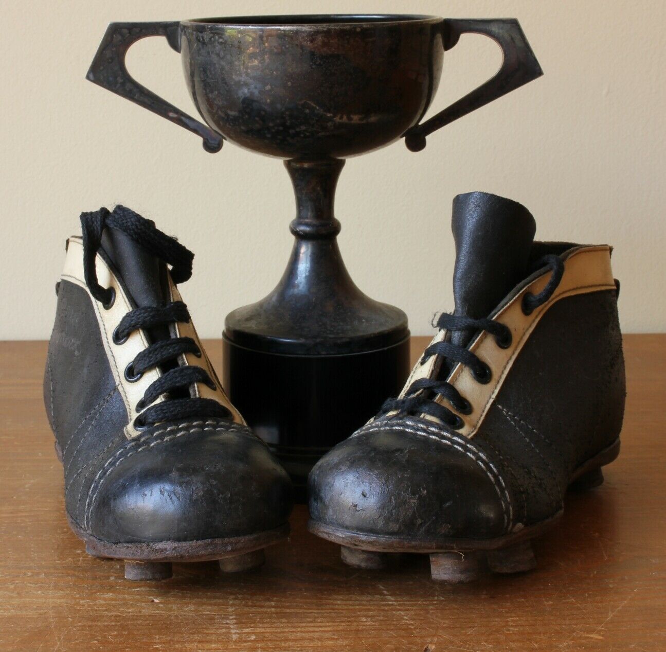 Olivers Spot-Kick Kids Football Boots. Old Soccer Shoes / Cleats c1950.
