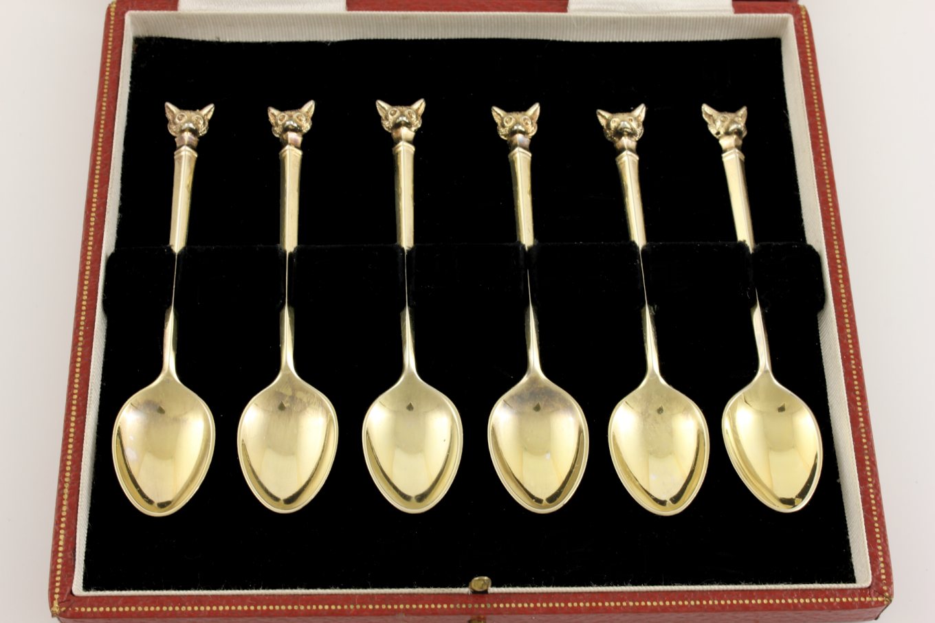 Swaine Brigg Silver Gilt Fox Head Coffee Spoons. Cased Teaspoons. 1963.