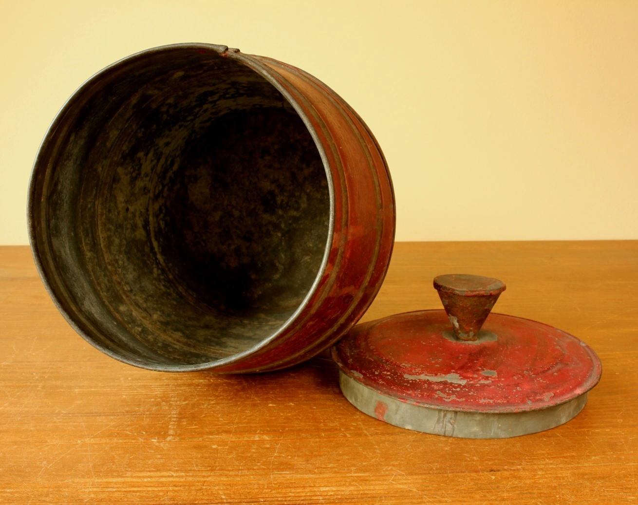 French Belgian Semois Tobacco Jar. Tobacconist Tabac Shop Storage Tin.