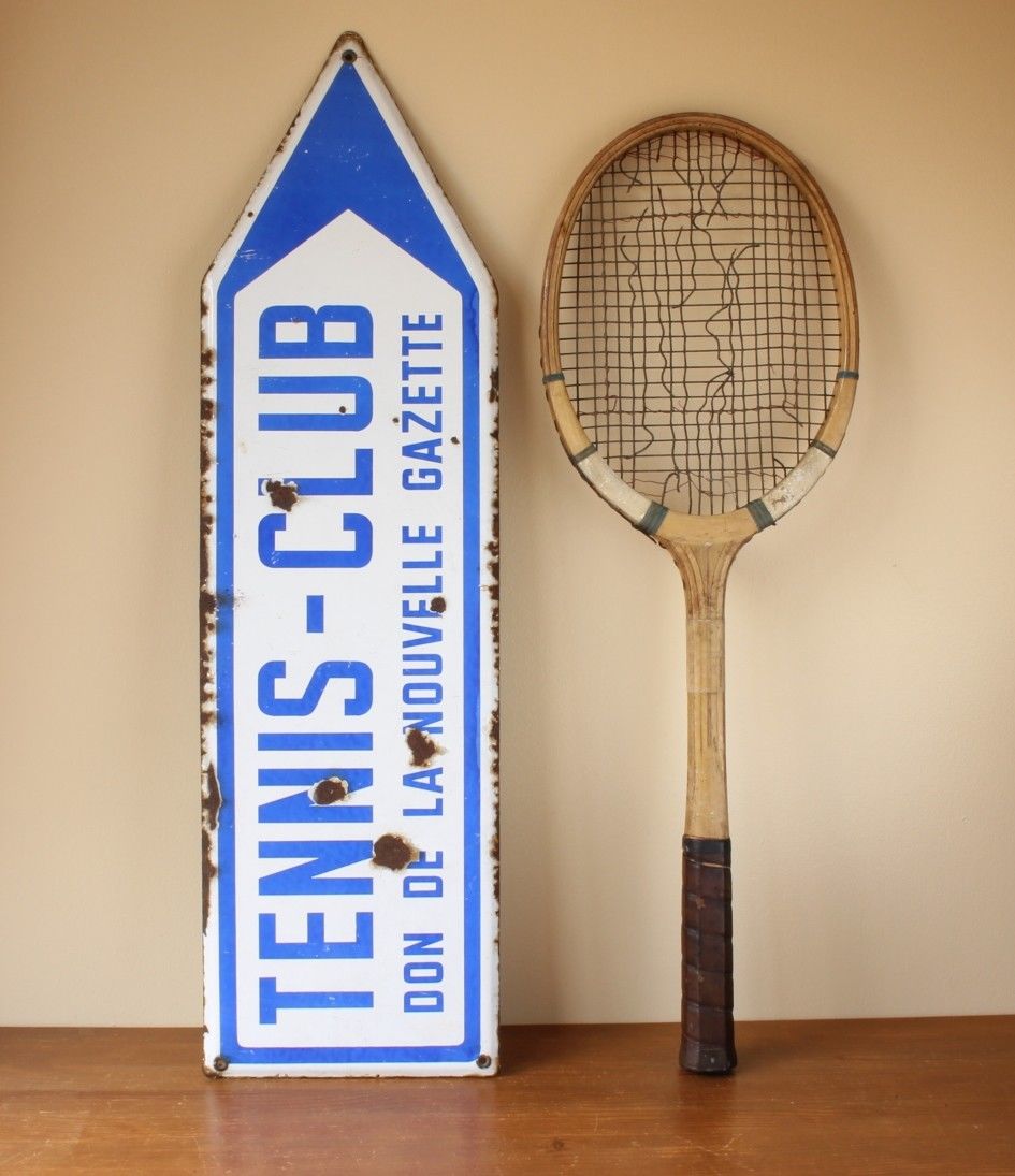 Original Vintage Belgian French Tennis Club Enamel Metal Sign.