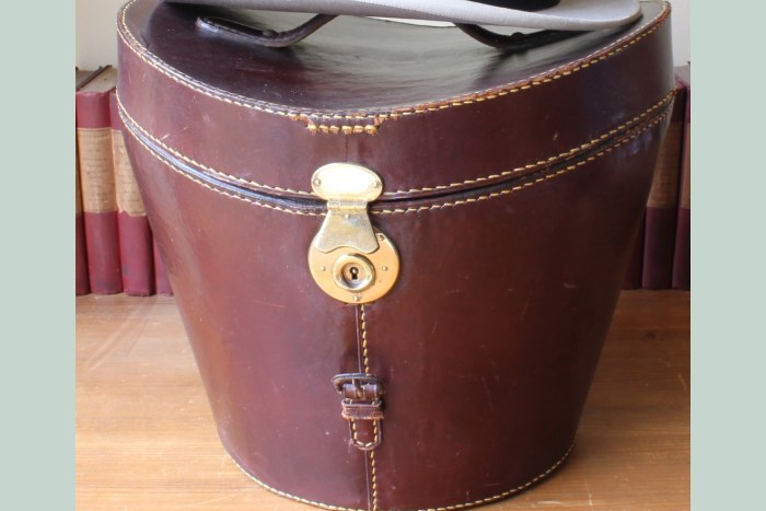 Vintage Leather Top Hat Case Box