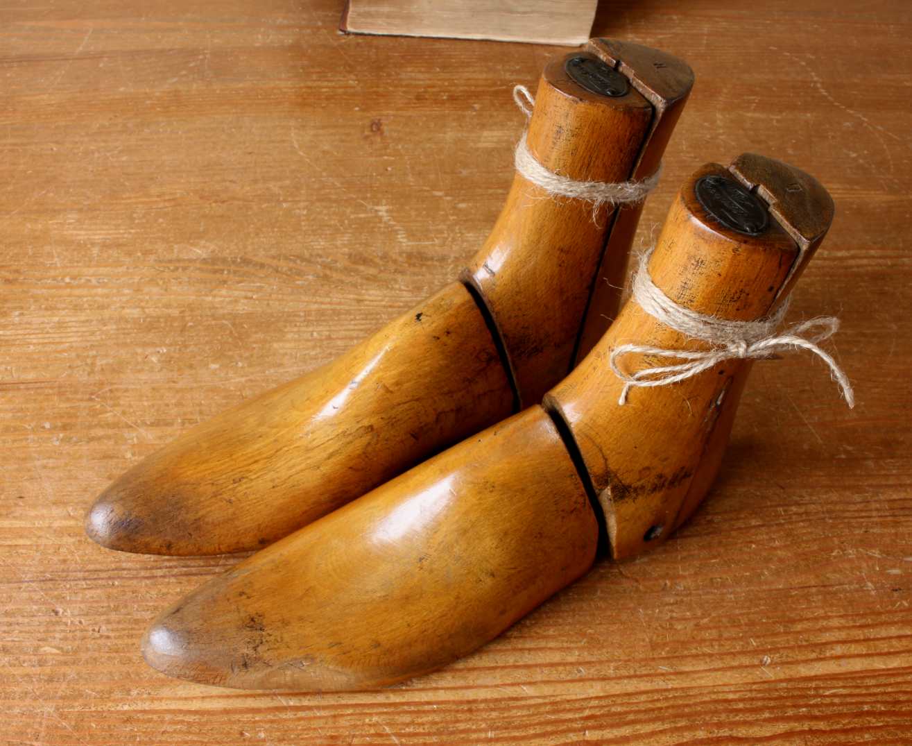 Wooden 2 Part Hinged Boot Lasts. Wood Shoe Trees. Treadwell Bros c1900.
