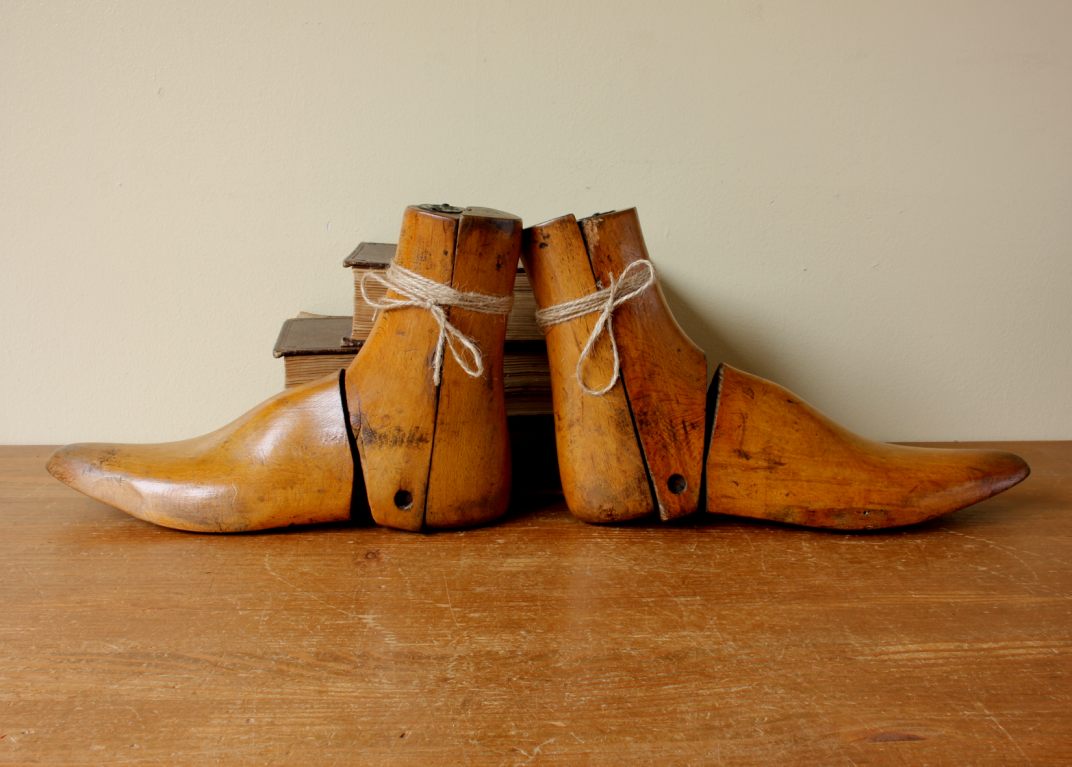 Wooden 2 Part Hinged Boot Lasts. Wood Shoe Trees. Treadwell Bros c1900.