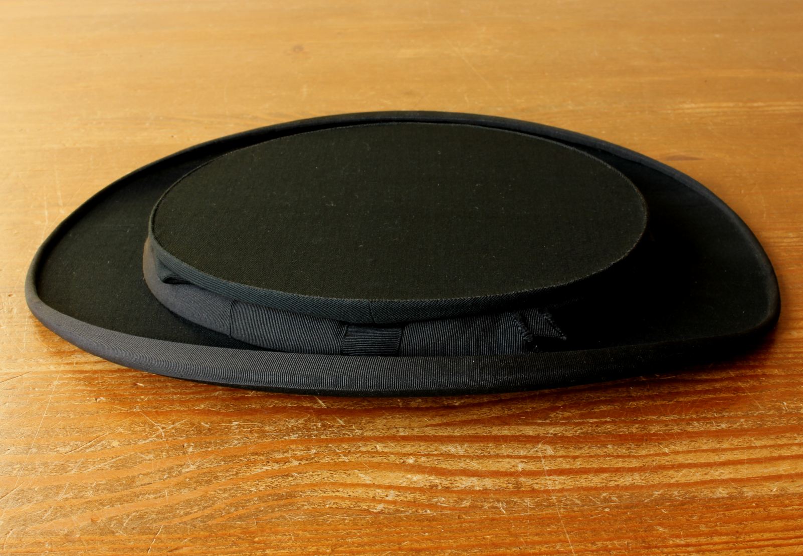 Tress & Co Black Silk Collapsible Opera Top Hat in Box. Pop Up. UK 6 7/8.