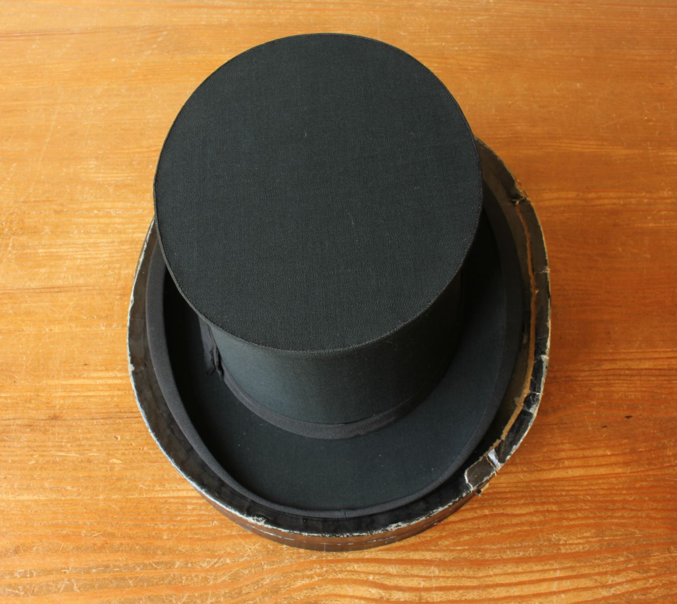 Tress & Co Black Silk Collapsible Opera Top Hat in Box. Pop Up. UK 6 7/8.