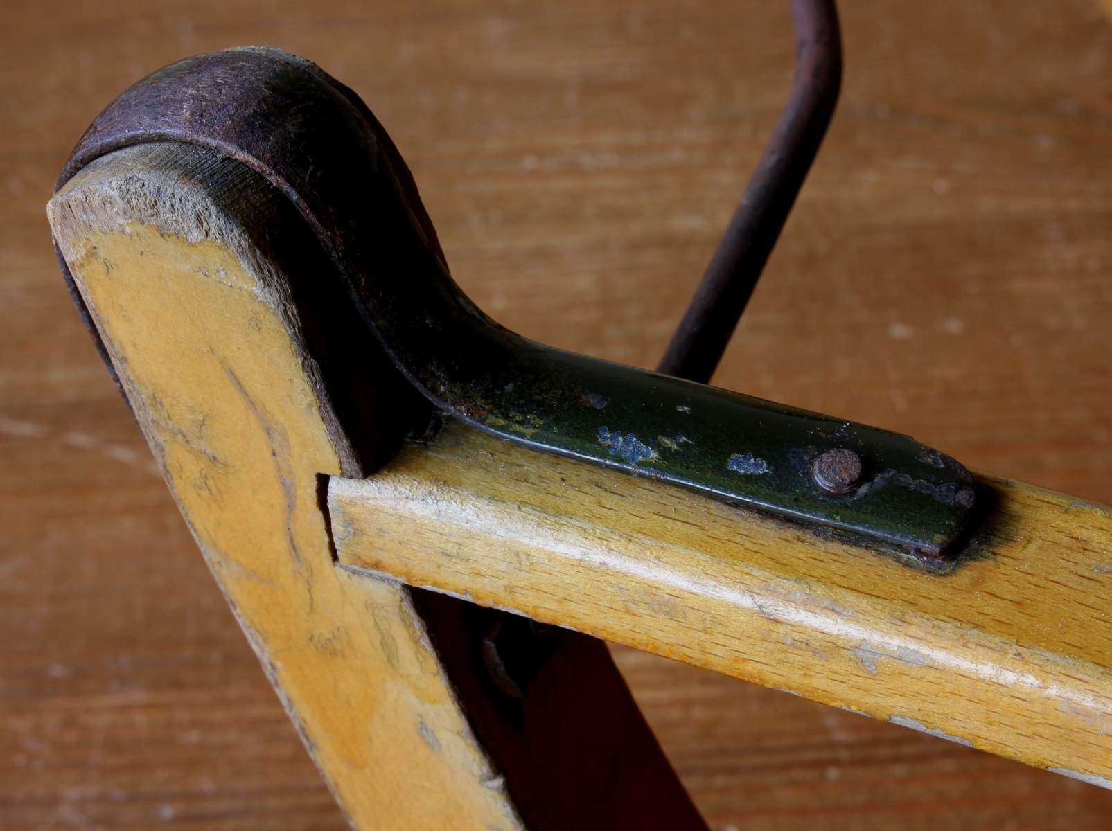 Wooden Sledge. Davos Snow Sleigh. Ski Lodge, Chalet, Hotel, Shop.