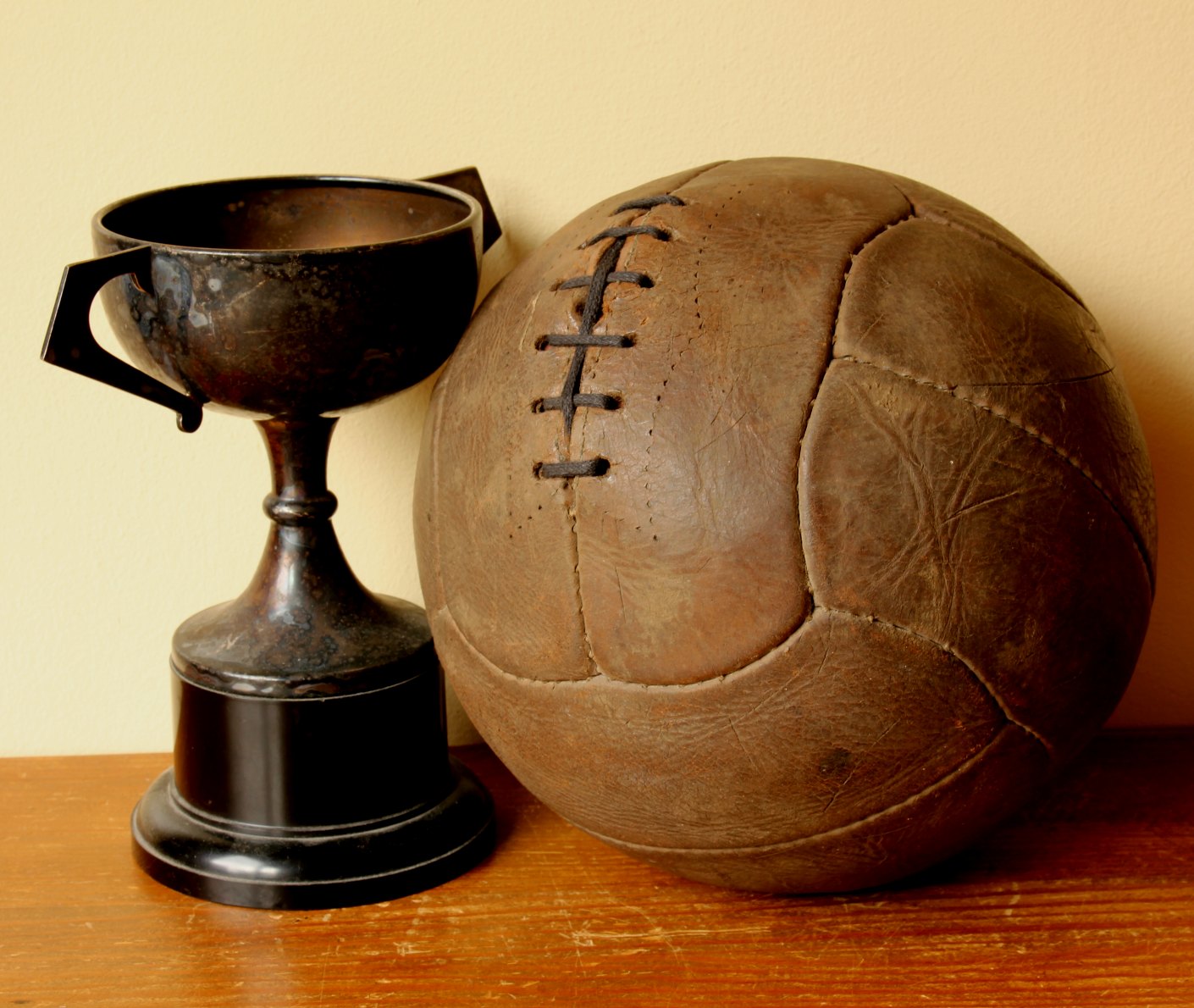 Vintage 1950's Leather 6 Lace Hold Football. Nice Display Ball.