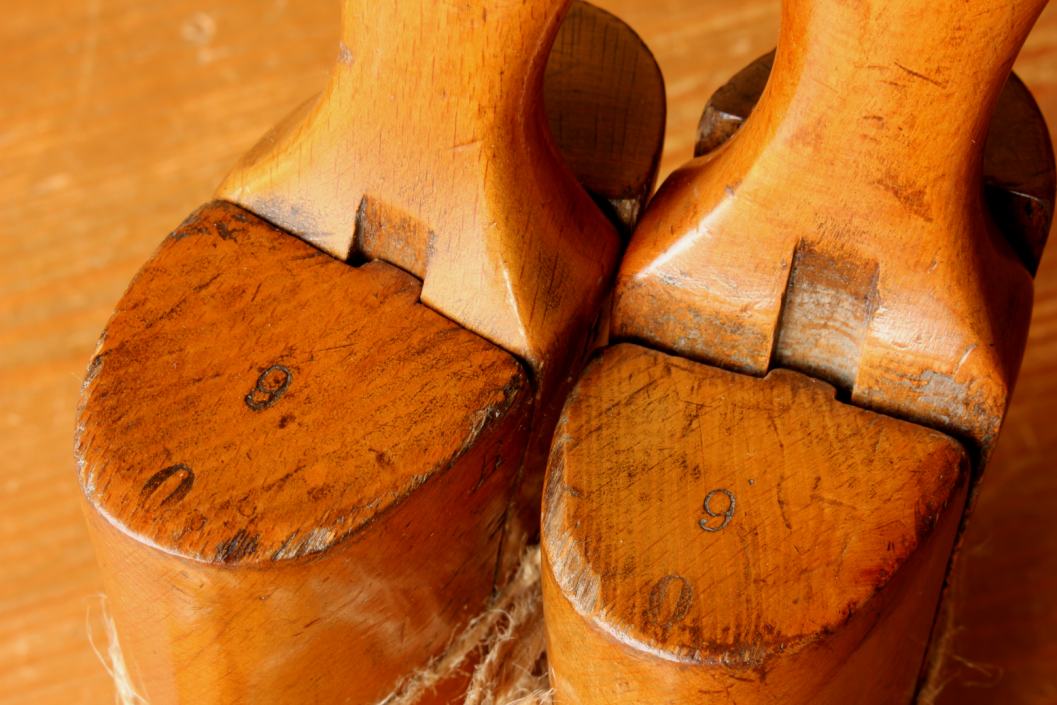 Wood Boot Lasts. Pair of Wooden 3 Part Treen Trees. Size 9.