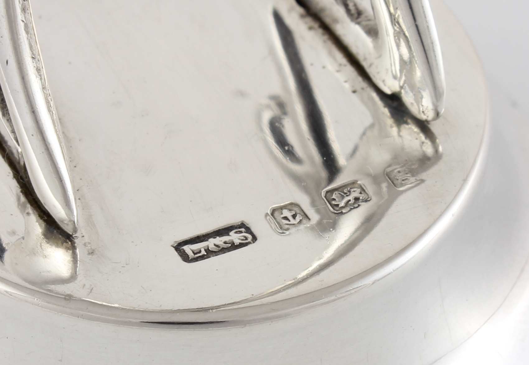 Silver Lucky Wishbone Menu Holder. Photo Card Clip Picture Frame. 1906.